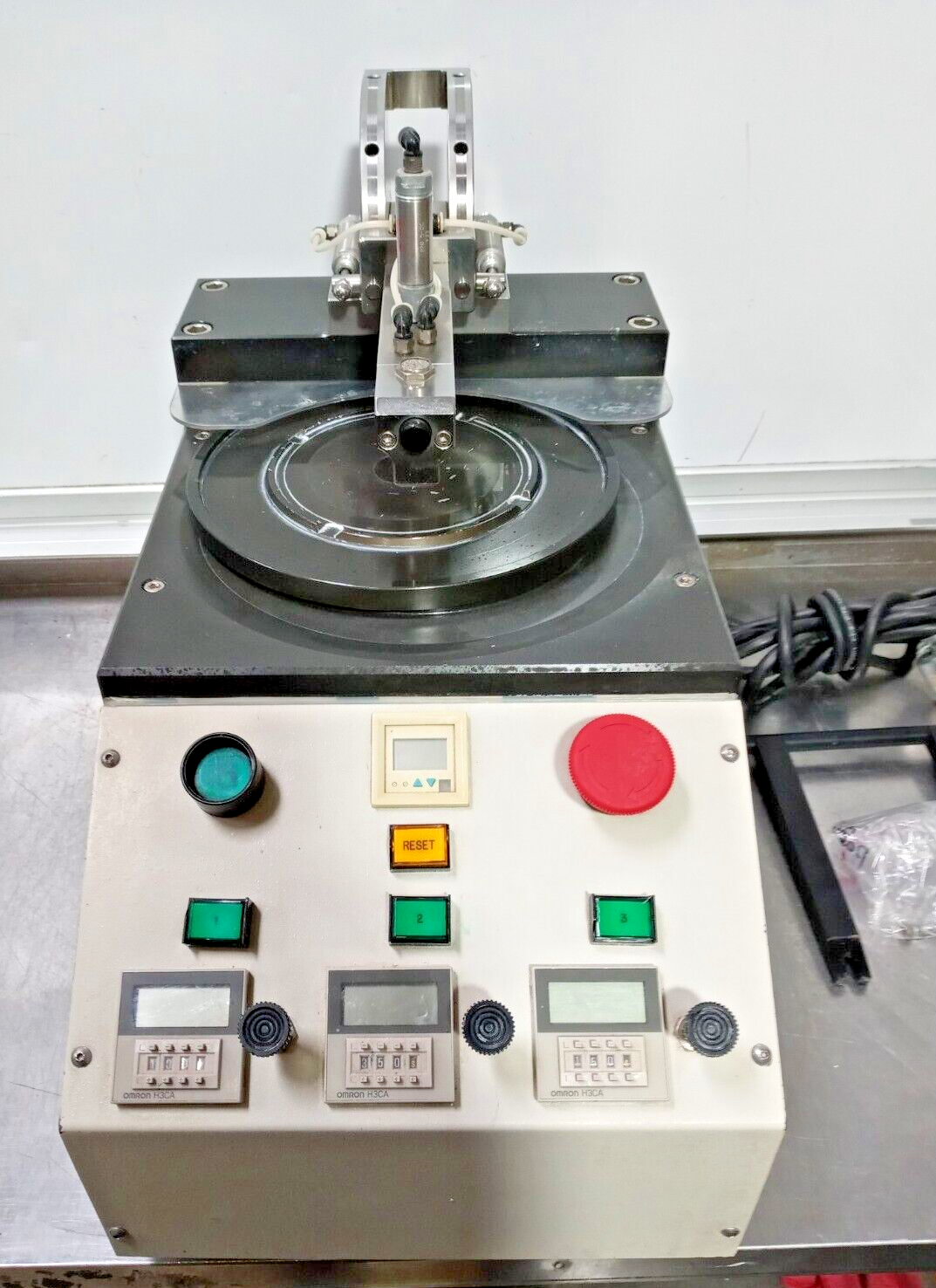Domaille APM Model HDC-3010 Fiber Optic Polishing Machine 120VAC 50-60 ...